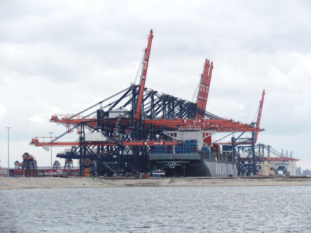 KONTAJNERY A PRÍSTAV Rotterdam - Svet Dopravy | Svet Dopravy